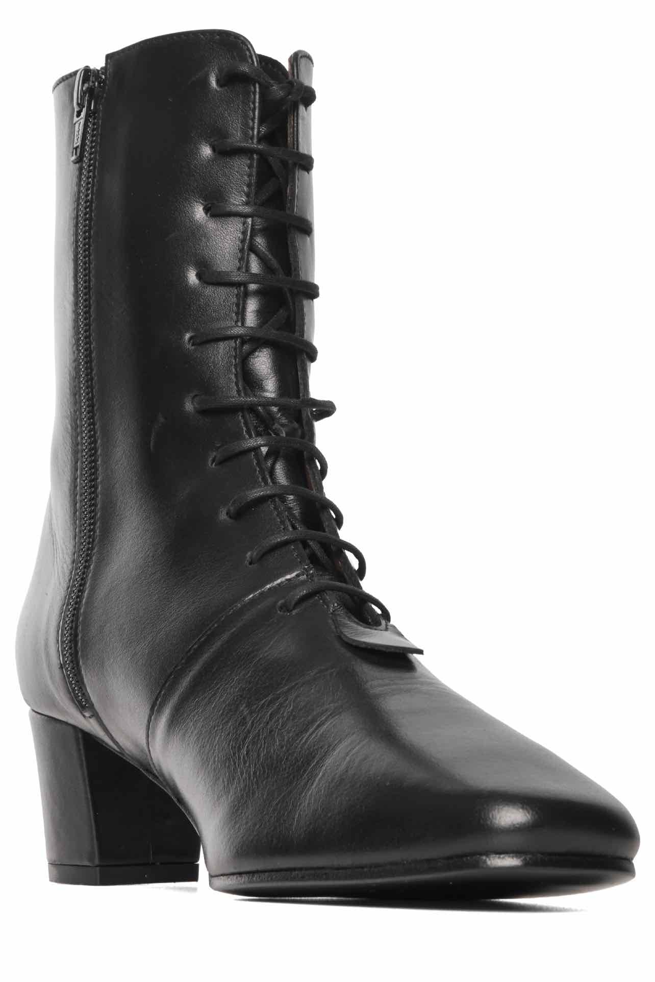 Anne Thomas Size 38 Pavlova Ankle Boots - Luxury Used Designer Footwear ...