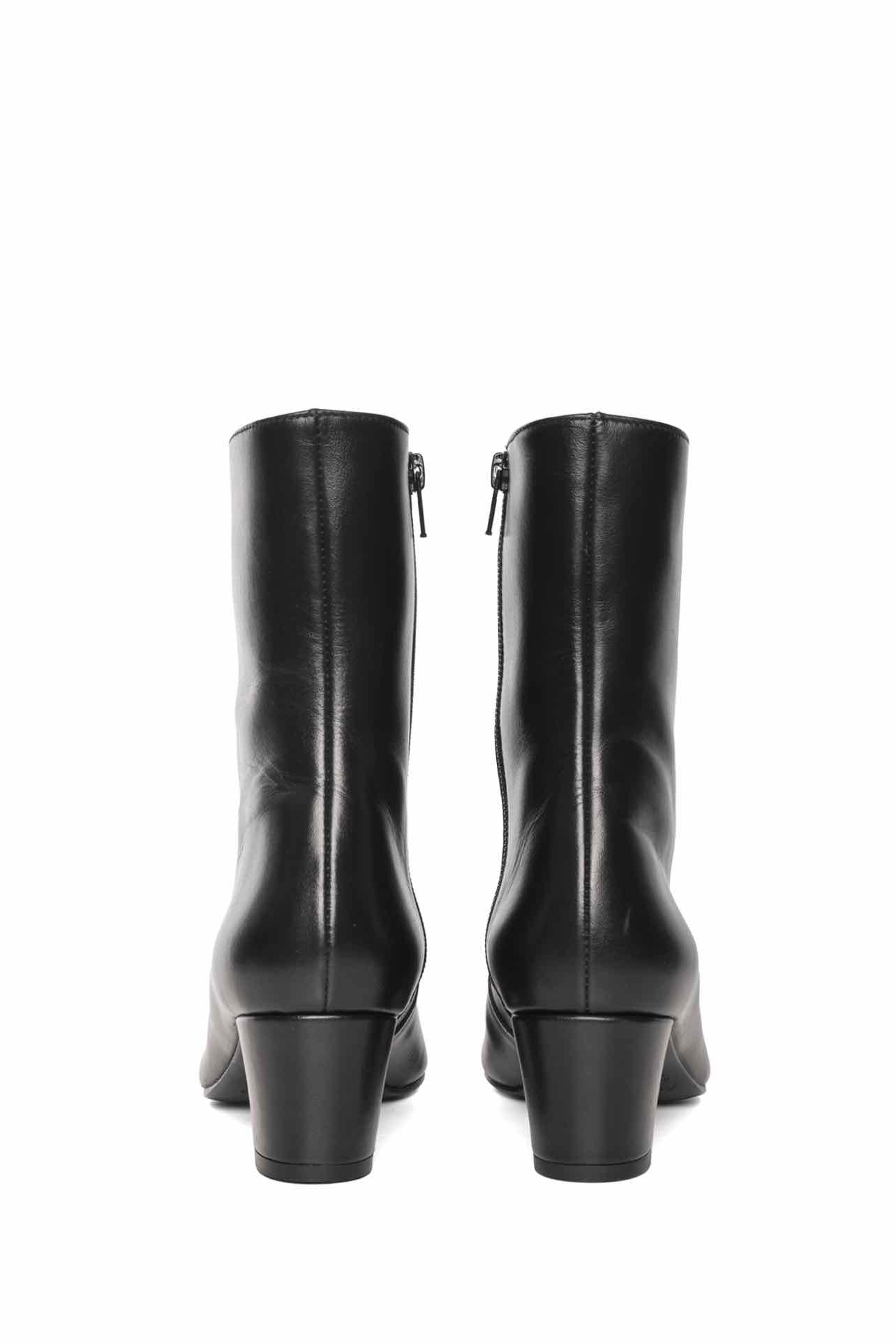 Anne Thomas Size 38 Pavlova Ankle Boots - Luxury Used Designer Footwear ...