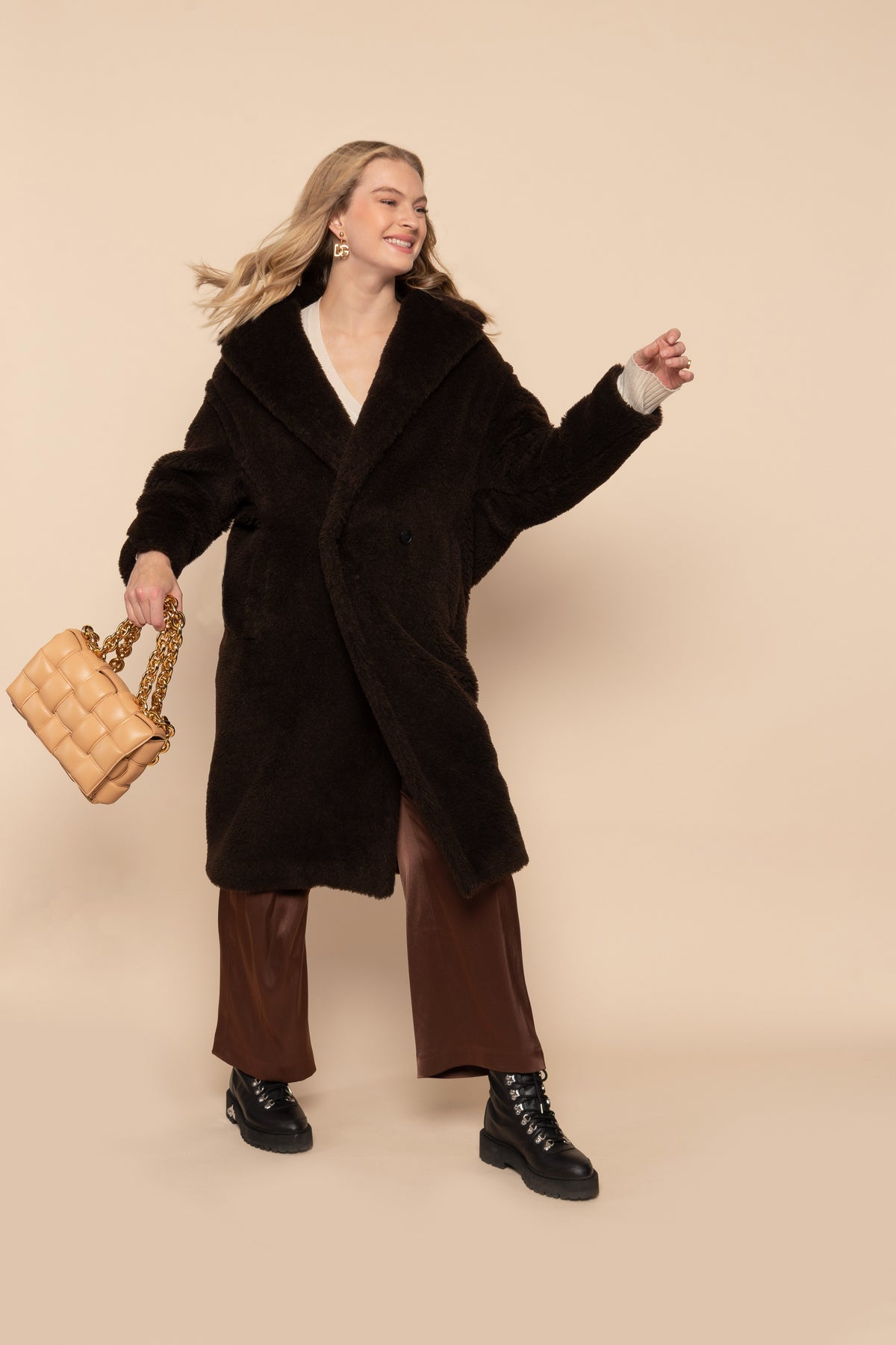 Community – Turnabout Luxury Resale